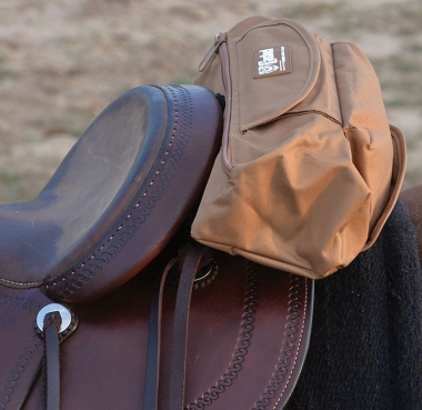 Cashel 600 Denier Cantle Bag: Chicks Discount Saddlery